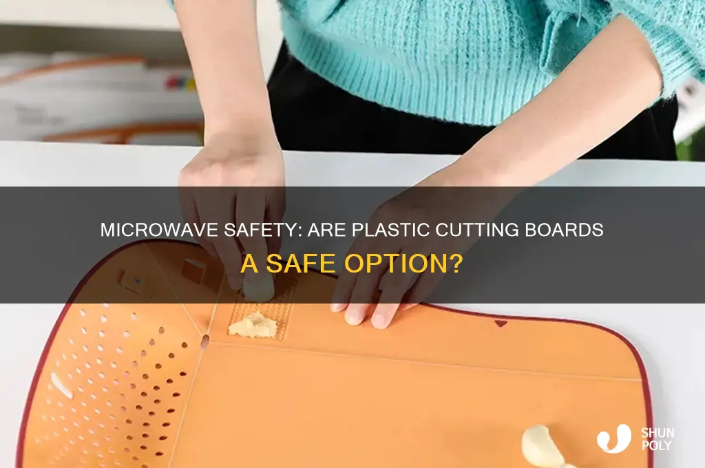 Microwave Safety: Are Plastic Cutting Boards A Safe Option? | ShunPoly