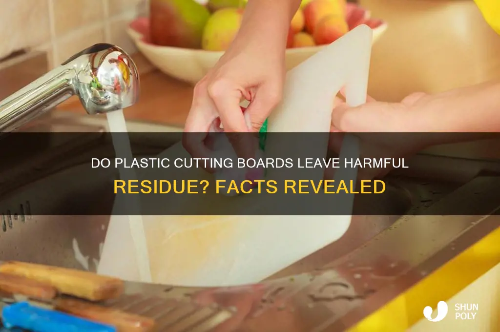 Do Plastic Cutting Boards Leave Harmful Residue? Facts Revealed | ShunPoly