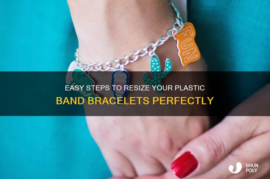 Easy Steps To Resize Your Plastic Band Bracelets Perfectly | ShunPoly